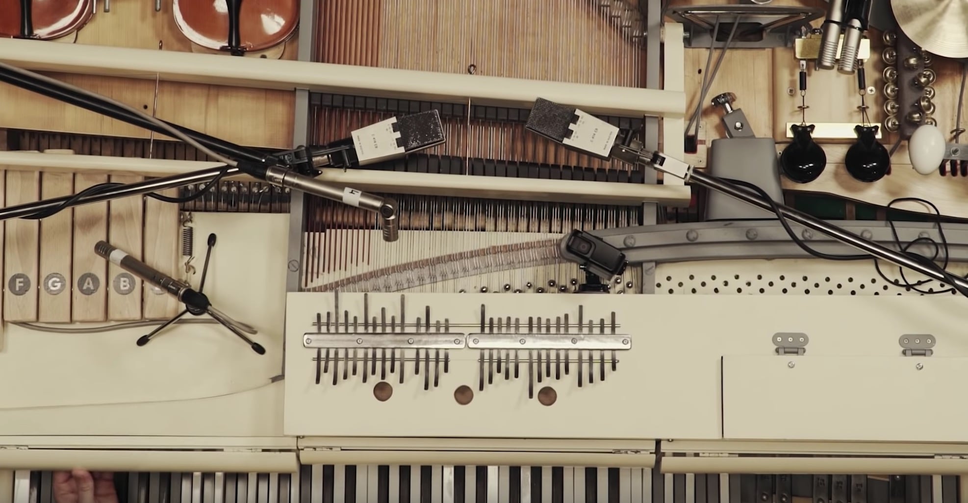 20 Instruments in 1 - Brunettes Shoot Blondes - Houston (LIVE) | Miller ...